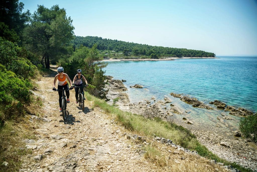 Turismo brasileiro registra recorde e fatura R$ 185,2 bilhões até ...